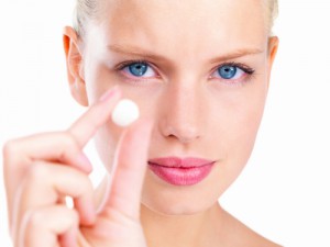 Clomid (Clomiphene): Uses, Doses, Interactions, Side Effects, Where to Buy